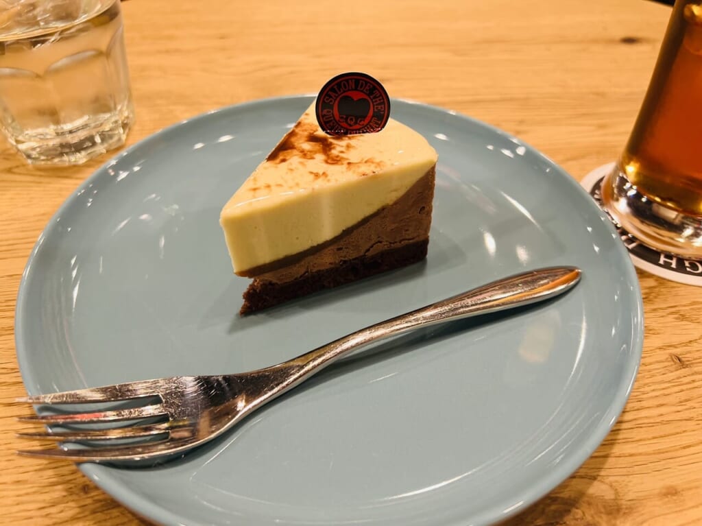 【高知市】ベンジーファンもご注目あれ！紅茶とキャロットケーキのお店「HOLIDAY HOLICS tea&carrot」が帯屋町商店街に1月 ...